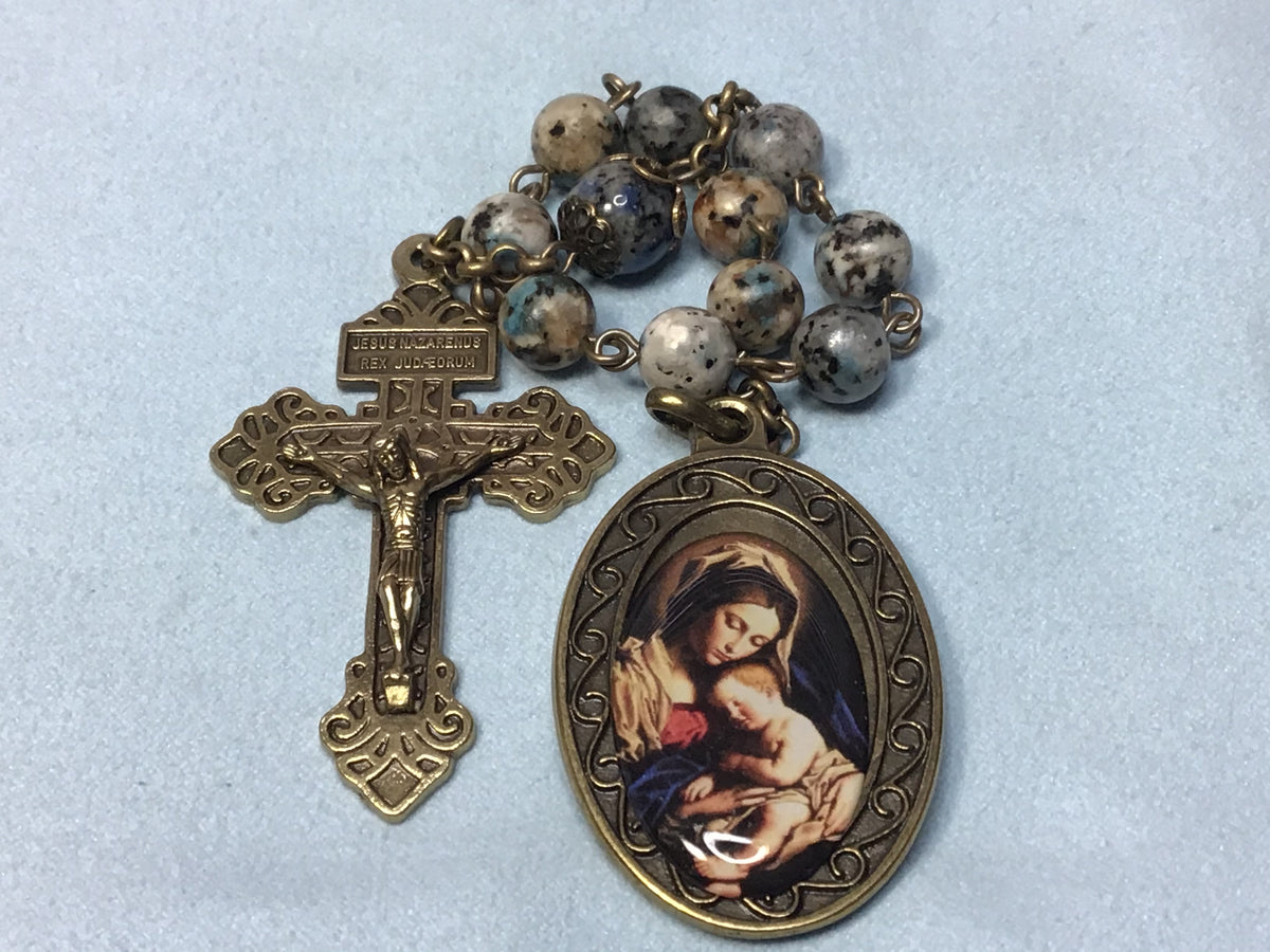 Tenner – Rosaries by Thomas